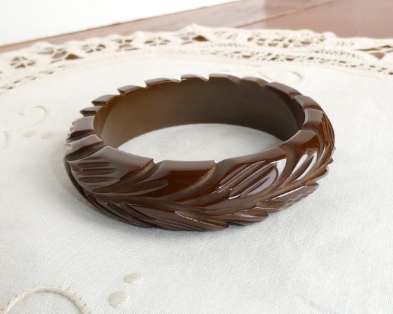 Vintage Bakelite Bracelet Carved Design Dark Chocolate - Gem