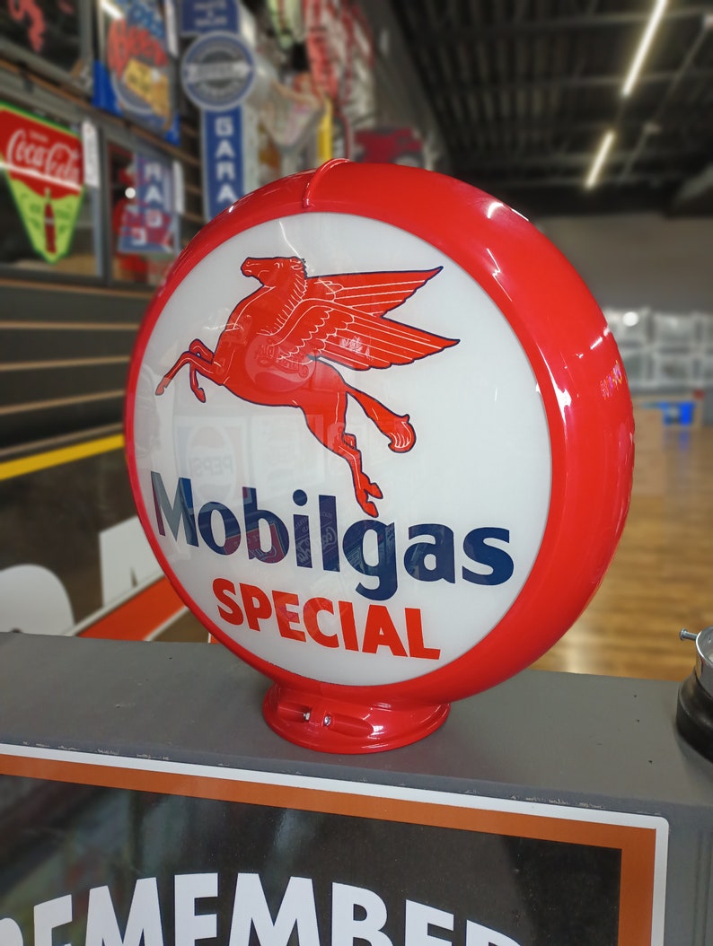 13.5" Mobil Pegasus Gas Pump Globe WITH or WITHOUT Heavy Duty Light ...