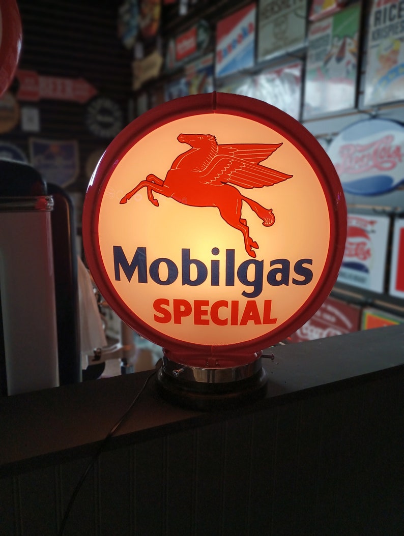 13.5" Mobil Pegasus Gas Pump Globe WITH or WITHOUT Heavy Duty Light ...