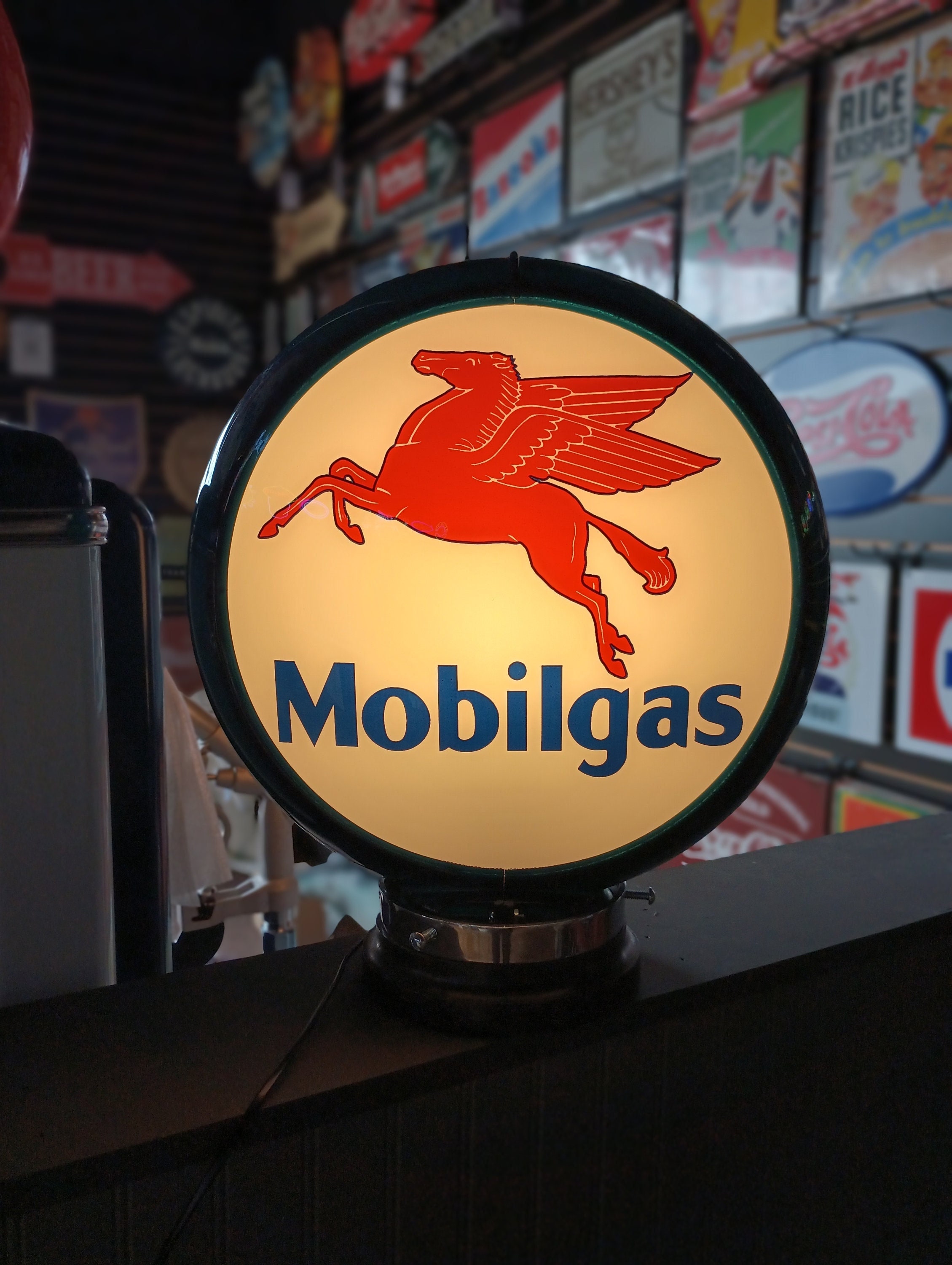13.5" Mobil Pegasus Gas Pump Globe WITH or WITHOUT Heavy Duty Light ...