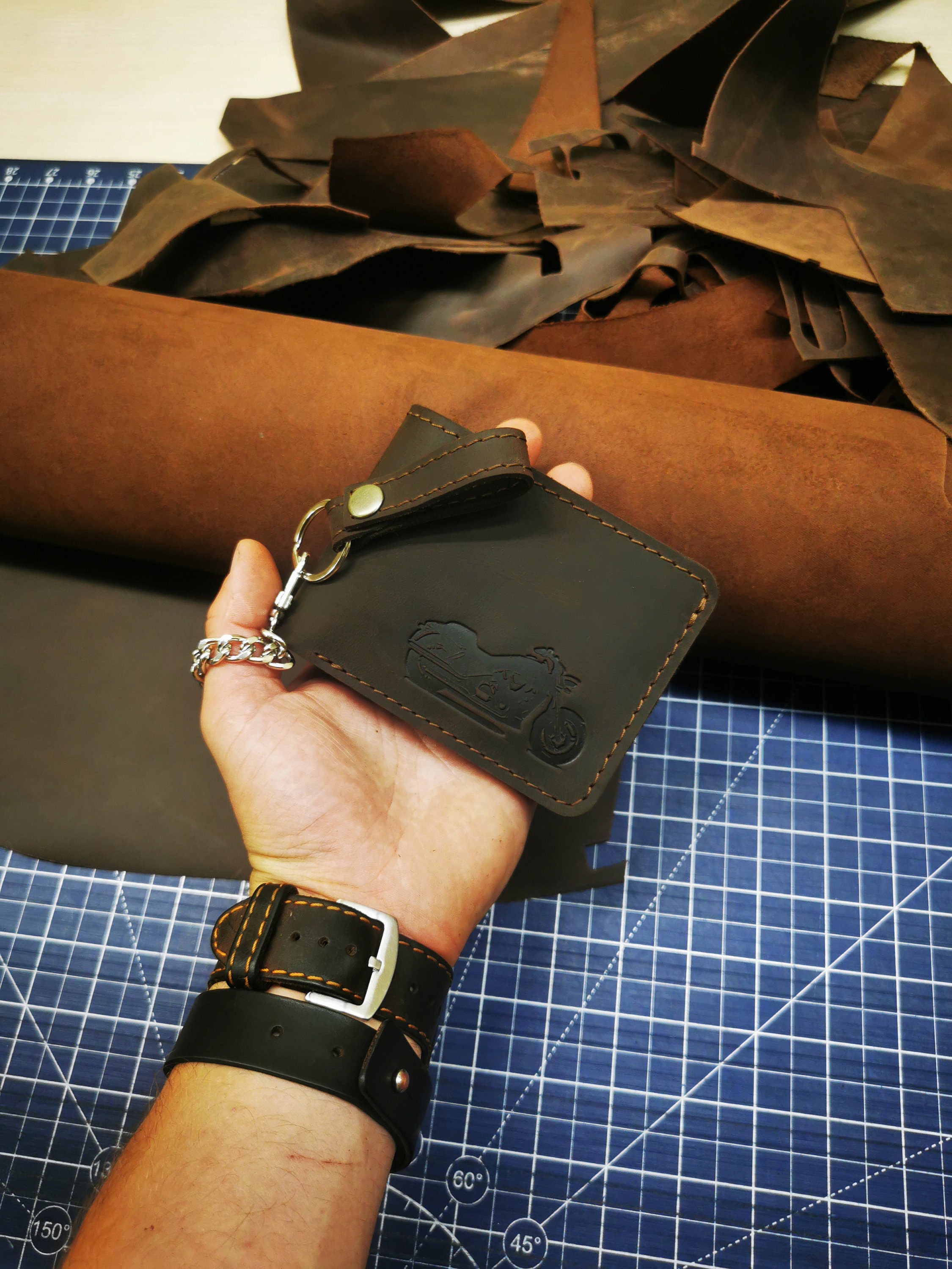 PDF Pattern Best Men Bifold Biker Wallet With Chain on Belt Loop - How ...