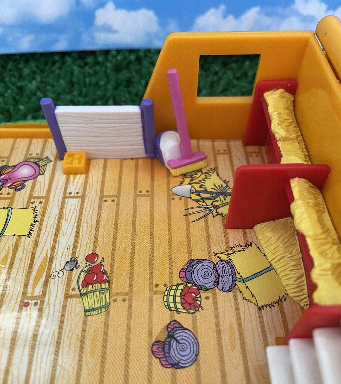 Cute Vintage Polly Pocket Pony Ride Action Park Stables House by ...