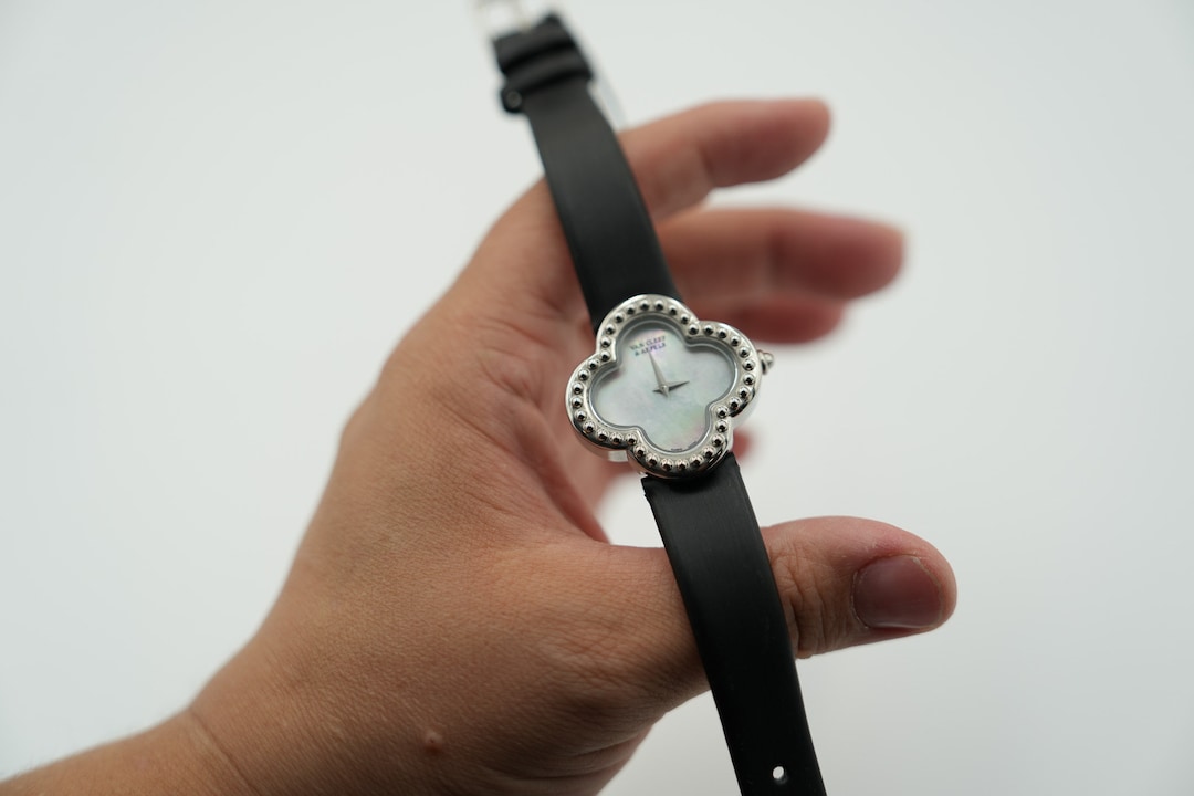 Magic Mother of Pearl Dial Clover Watch Black Strap Quartz Watch - Etsy