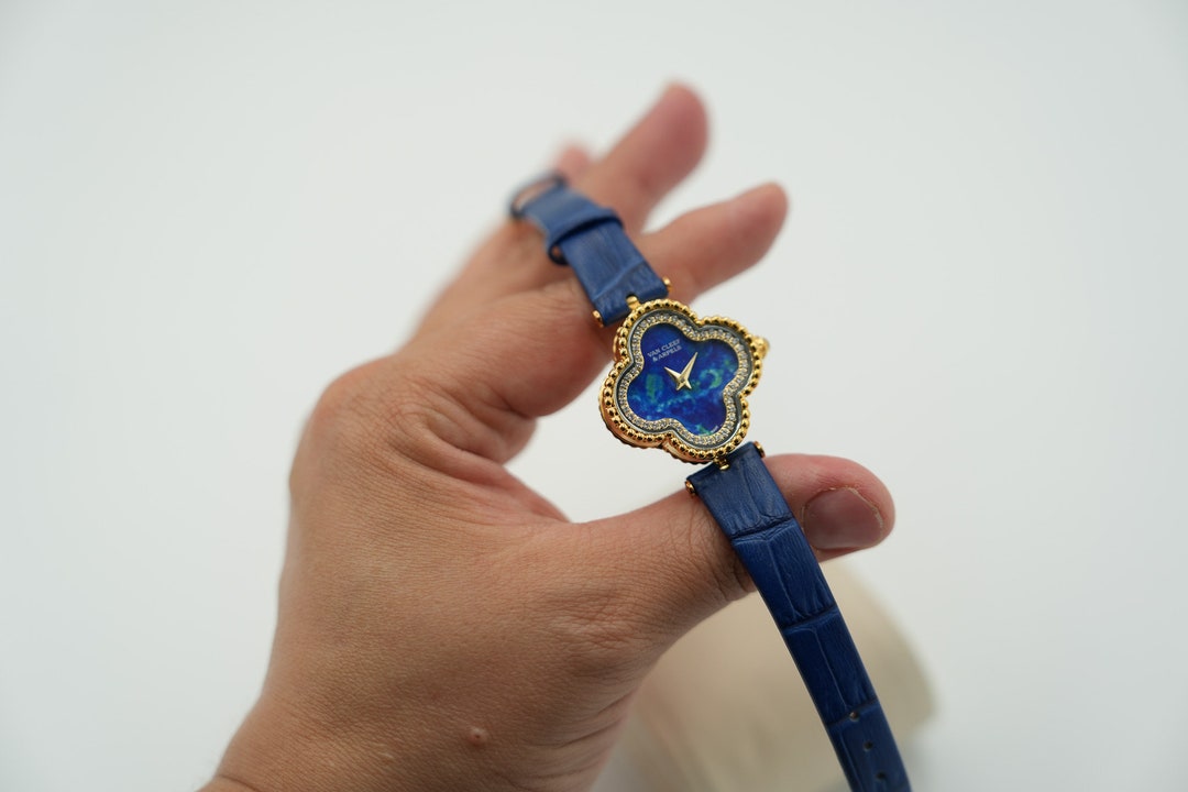 Magic Blue Dial Clover Watch Black Strap Quartz Watch - Etsy