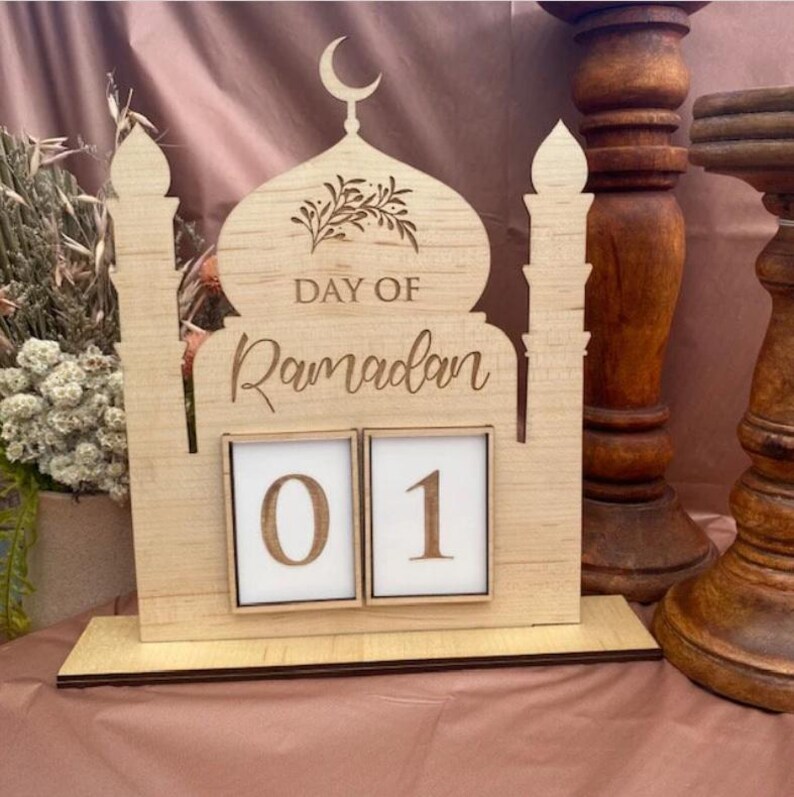 Ramadan Countdown Sign: Wooden Eid Calendar, Changeable Numbers - Etsy