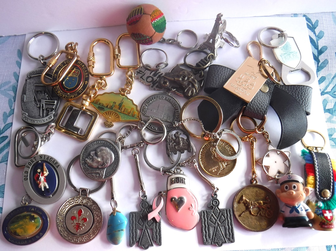 Vintage Key Chain Lot Junk Drawer Collectible Souvenir Unusual 25 ...