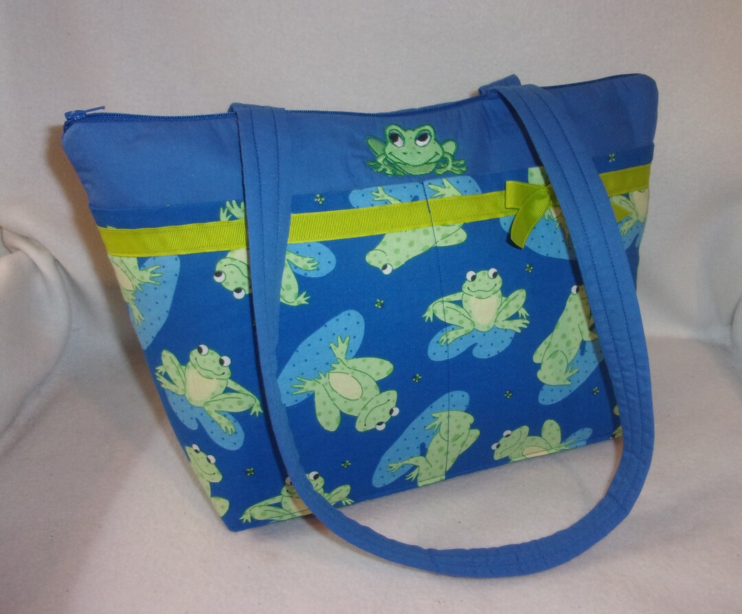Small Frogs Ribbet Fun Spring Summer Tote Purse Handbag Wow It Has 10 ...