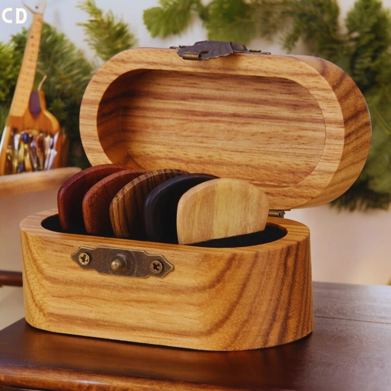 Engraved Guitar Pick Box Plectrum Case Custom Guitar Pick Wooden ...