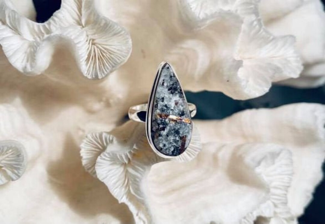 Iridescent Rough Golden Astrophyllite Ring Size 7 - Etsy