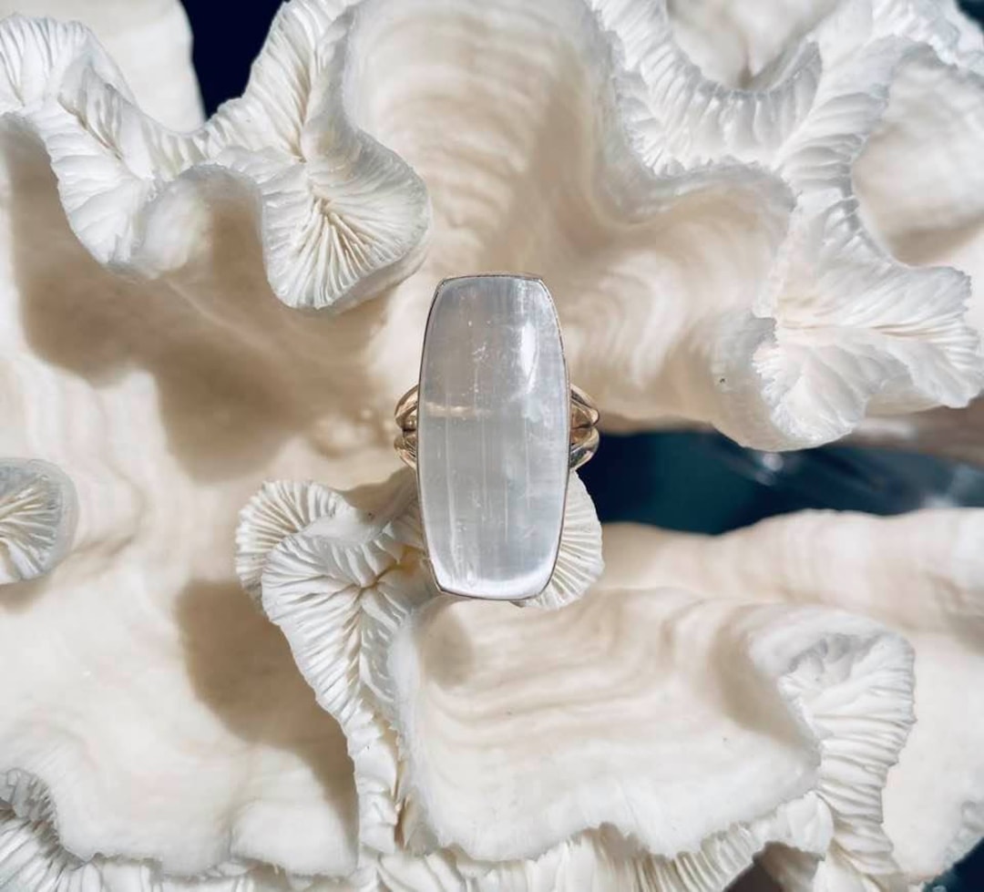Amazing Glowing Selenite Ring Size 6 - Etsy
