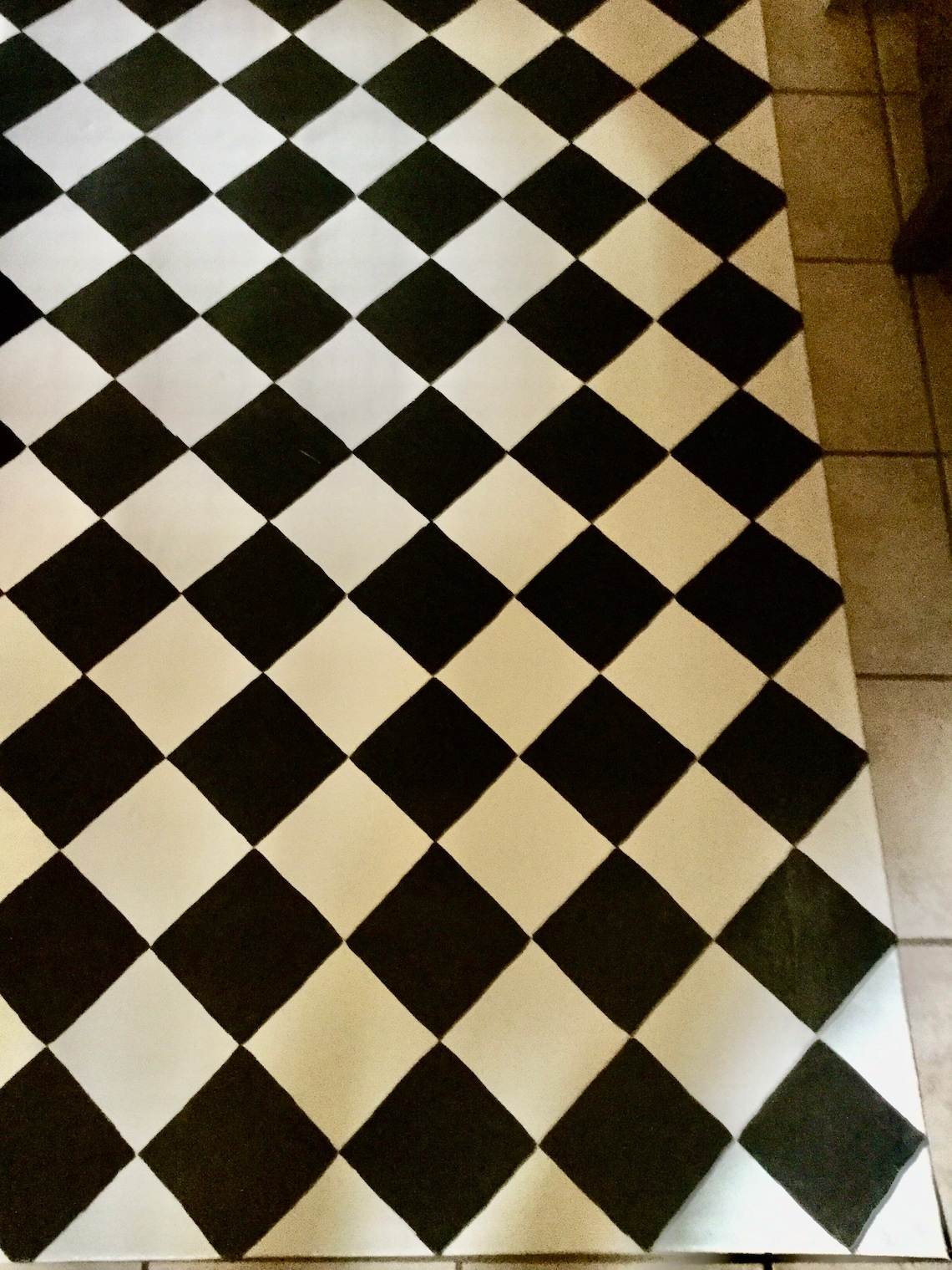 FLOORCLOTH Black and White Diamond Pattern hand painted rug | Etsy