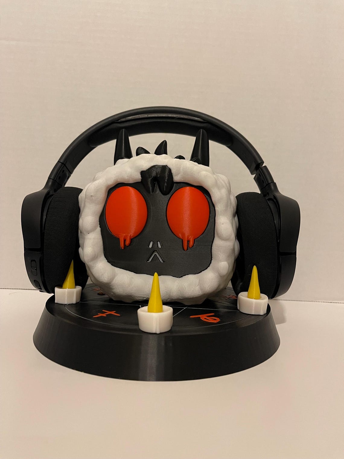 Cult of the Lamb Headset Stand - Etsy