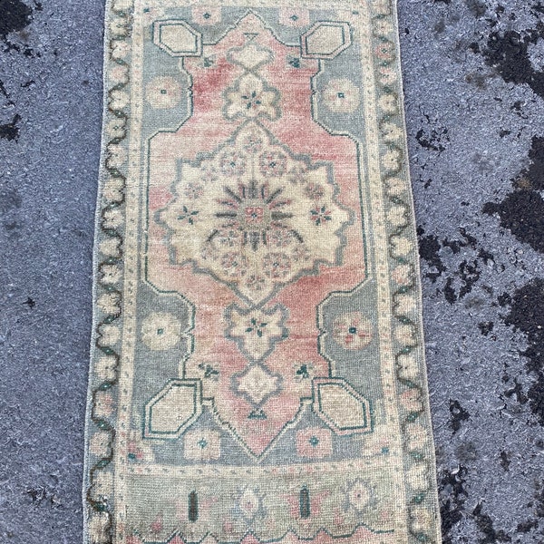 2x4 Runner Rug - Etsy