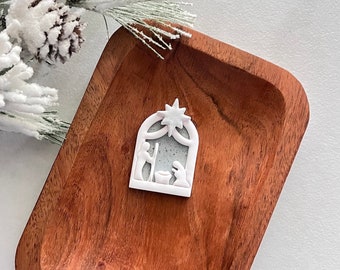 Nativity Pin - Etsy