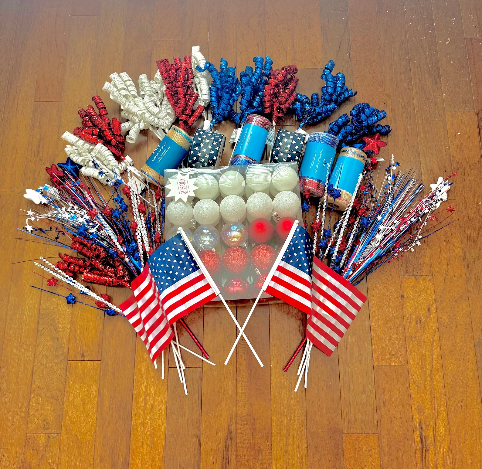 4th of July Decorated Tree Decorations and Ornaments for a Holiday Tree ...