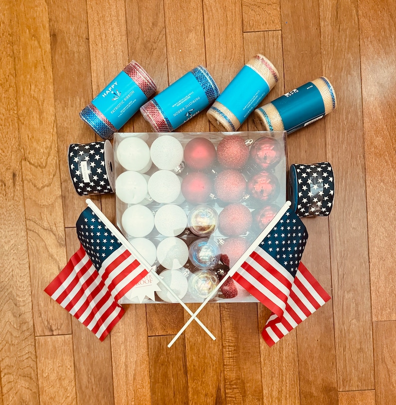 4th of July Decorated Tree Decorations and Ornaments for a Holiday Tree ...