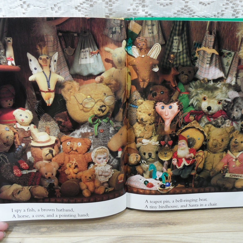 I Spy Book, I Spy Christmas Book, Book of Picture Riddles, Picture ...