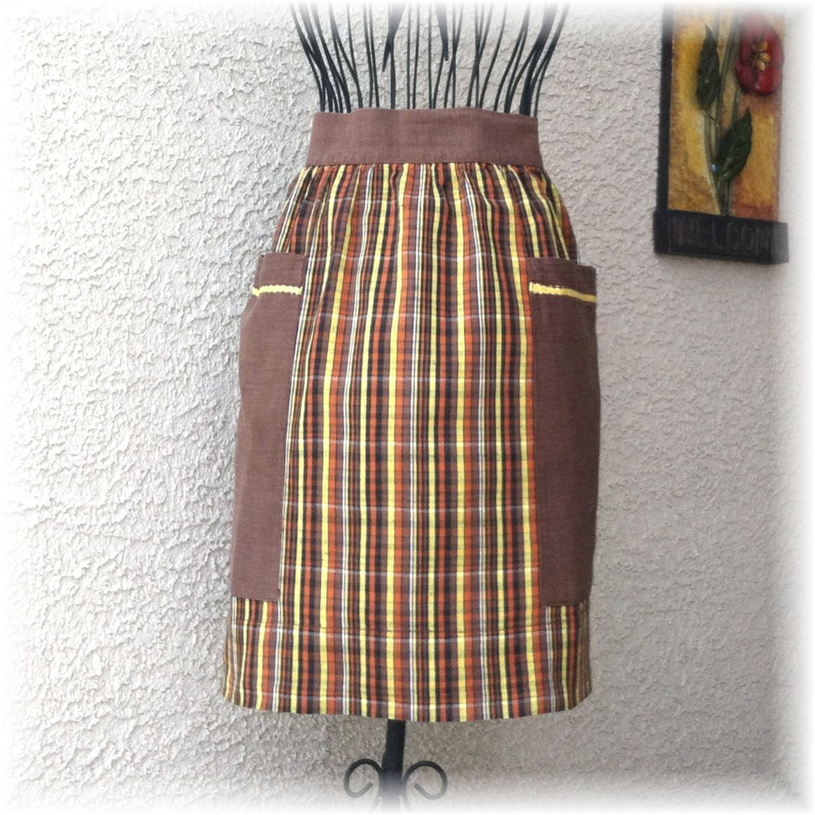 Pleated Half Apron Full