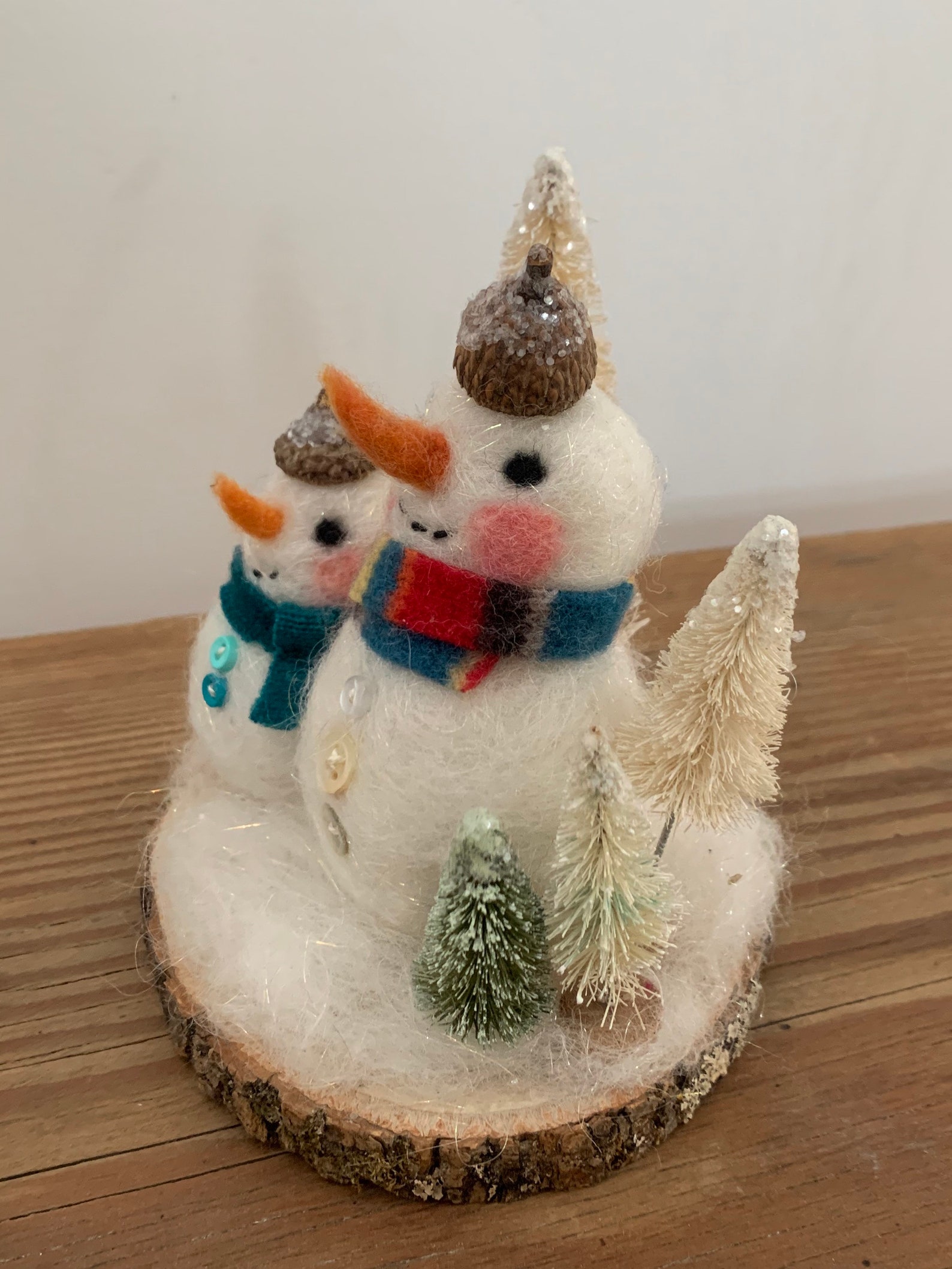 Woodland Needle Felted Sparkle Snow Friend on Snowy Wood Slice - Etsy