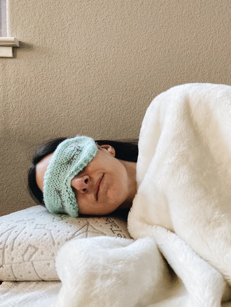 EYEMASK KNITTING PATTERN Knitted Sleeping Mask Knitted Eye Mask Lash ...