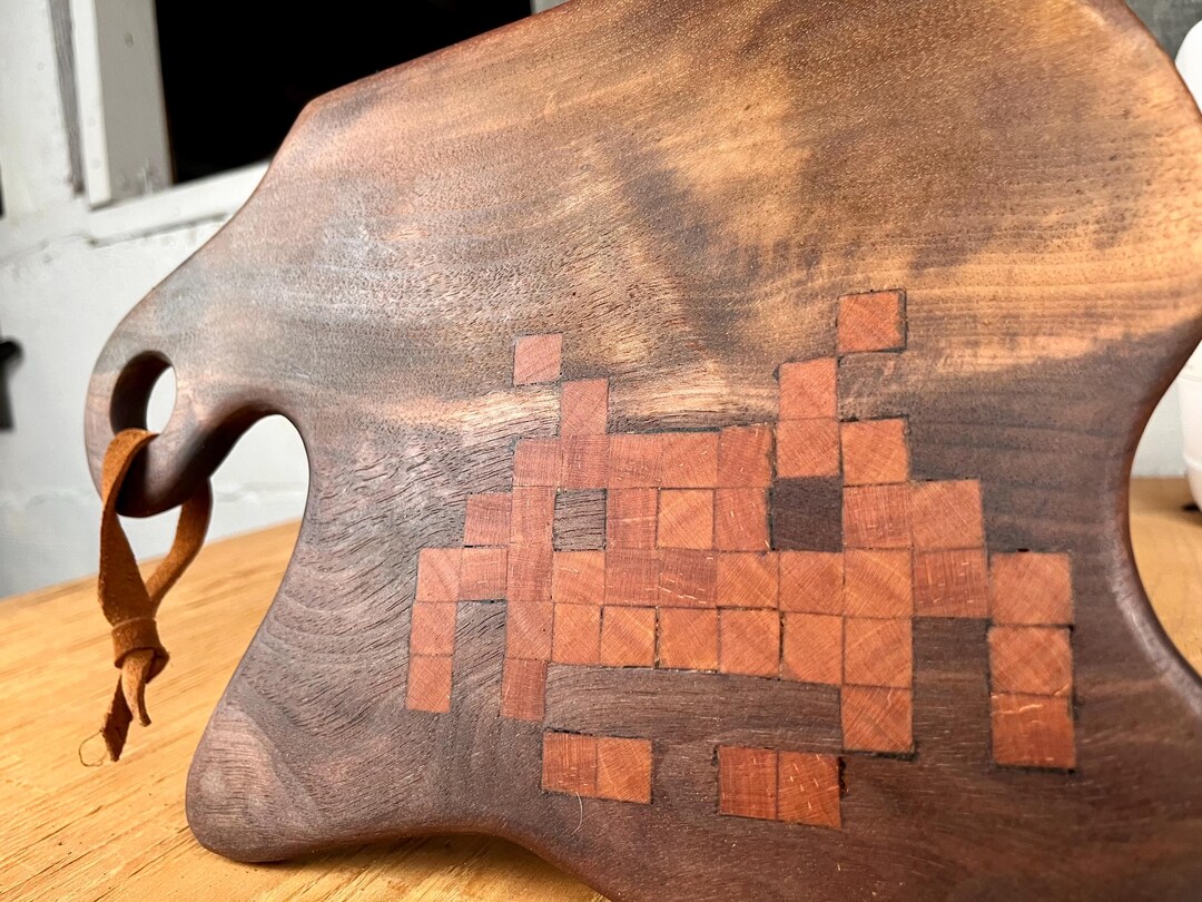 8-bit Walnut Cutting & Serving Board 9x12 Cherry Inlay - - Etsy