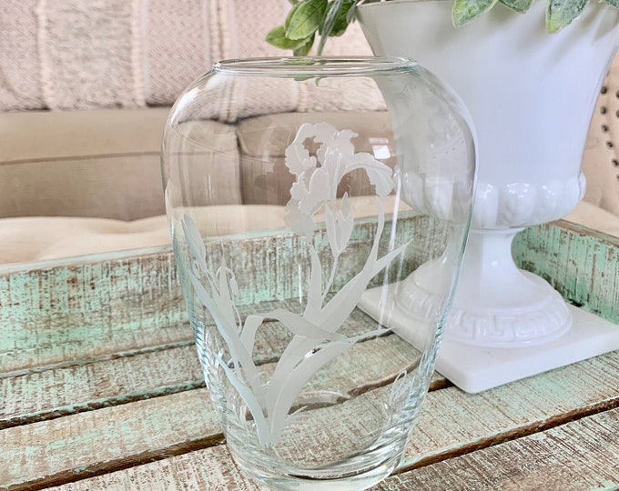Perry Coyle Signed Etched Iris Glass Vase Artist Signed TYCAALAK - Etsy