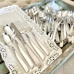 Oneida Community Silver Plate Silverplated 66 Piece Flatware Set South ...