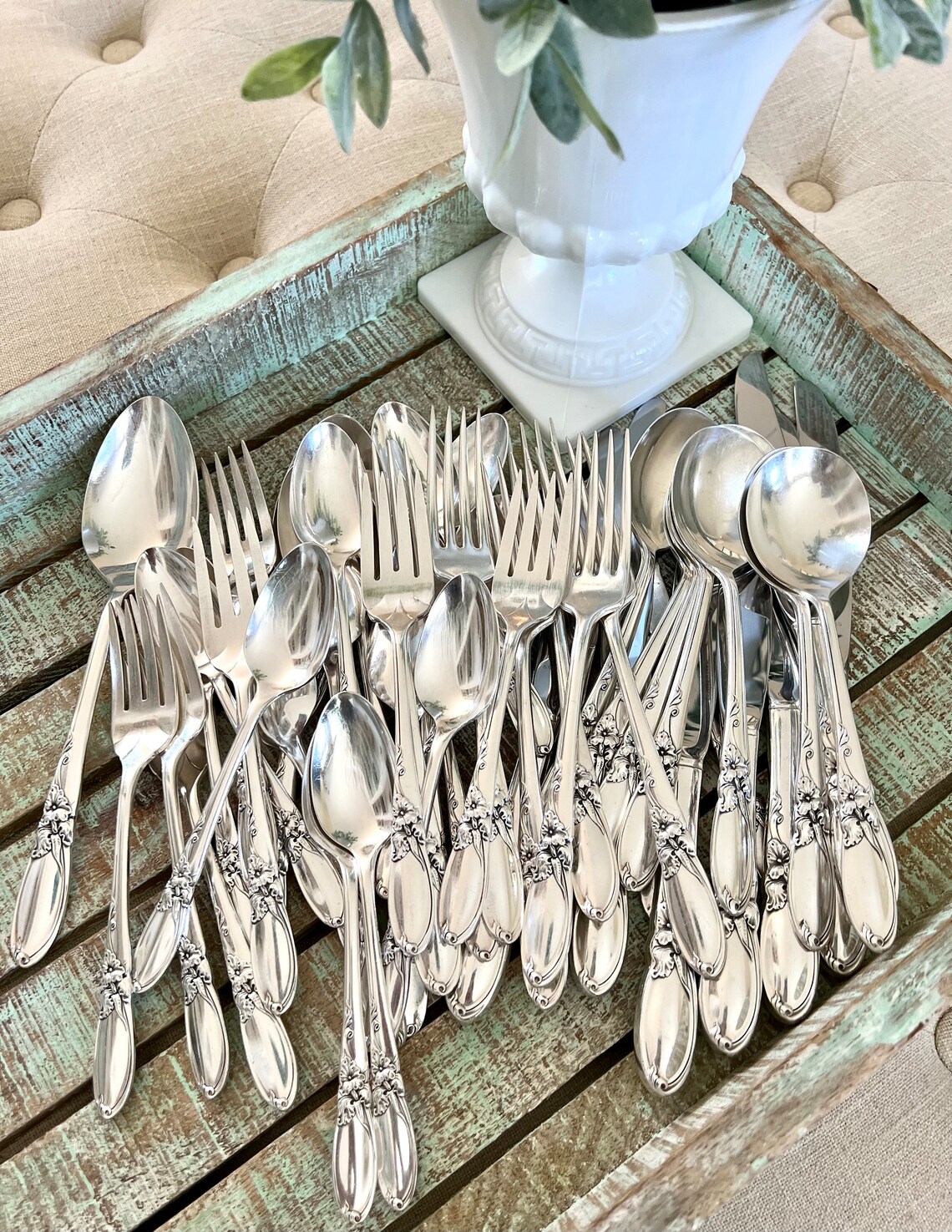 Oneida Community Silver Plate Silverplated 55 Piece Flatware Set White ...