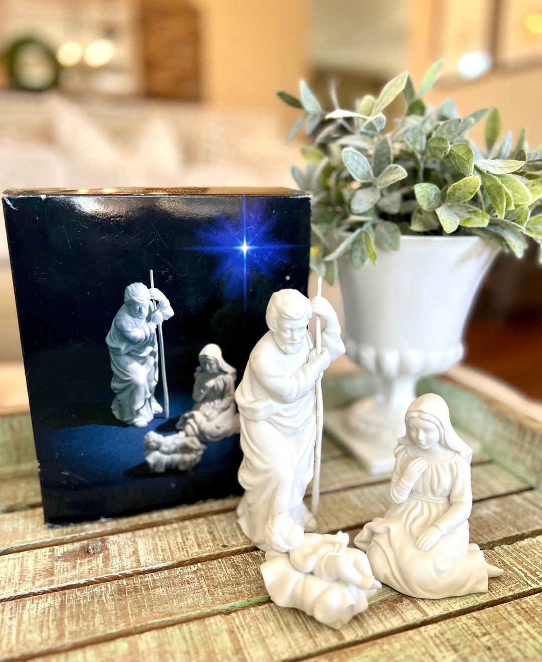 Avon Porcelain Nativity Holy Family Set of Three Nativity Collectables ...