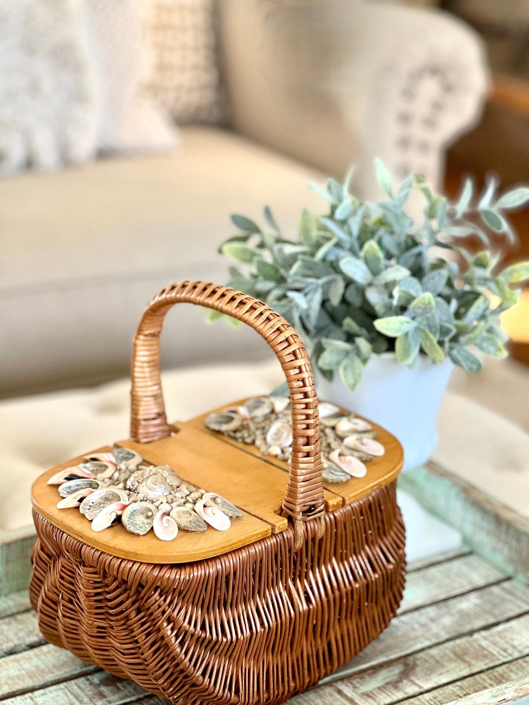Vintage Rattan Wicker Purse, Handbag, Wooden Lid With Beautiful Shell ...