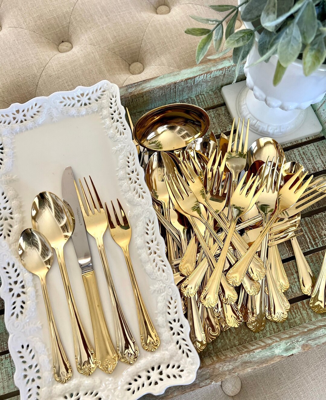 Hampton Silversmiths Stainless Gold Electroplated Flatware Set of 60 ...