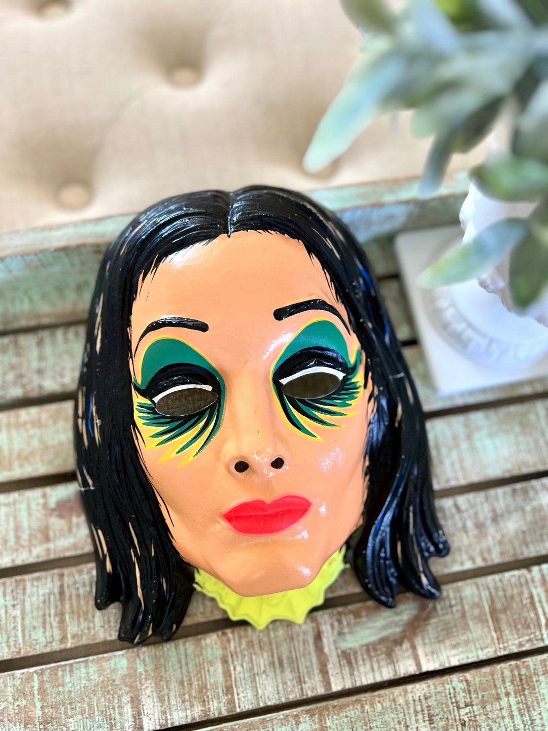 Vintage 1960's the Addams Family Carolyn Jone "morticia Addams ...