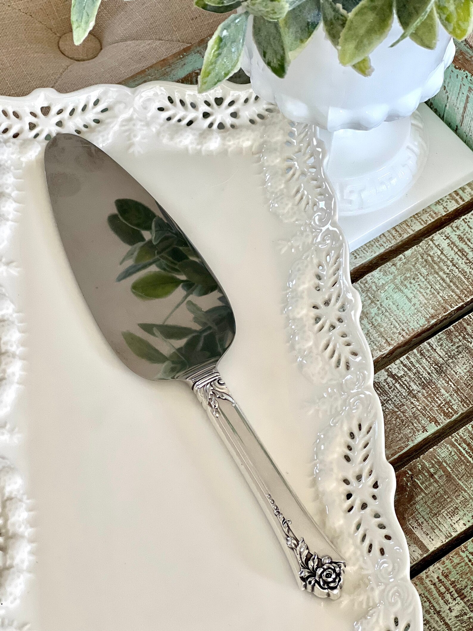Oneida Silver Sterling Silver Handle Cake / Pie Server Damask Rose ...