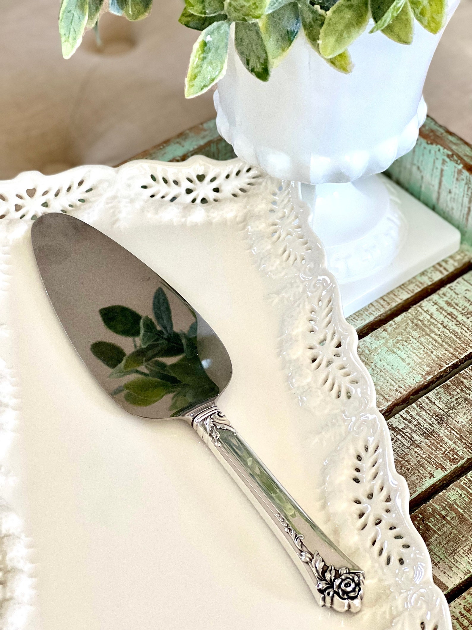 Oneida Silver Sterling Silver Handle Cake / Pie Server Damask Rose ...