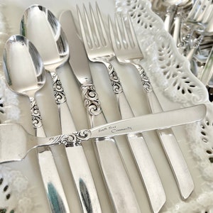Oneida Community Silver Plate Silverplated 66 Piece Flatware Set South Seas Pattern Service for ...