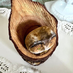 Vintage Wood Carving Pair of Owls in Tree Stump, Owl in Log Hand ...