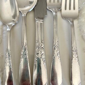 National Silver Co. Silver Plate 42 Piece Flatware Set King Edward ...