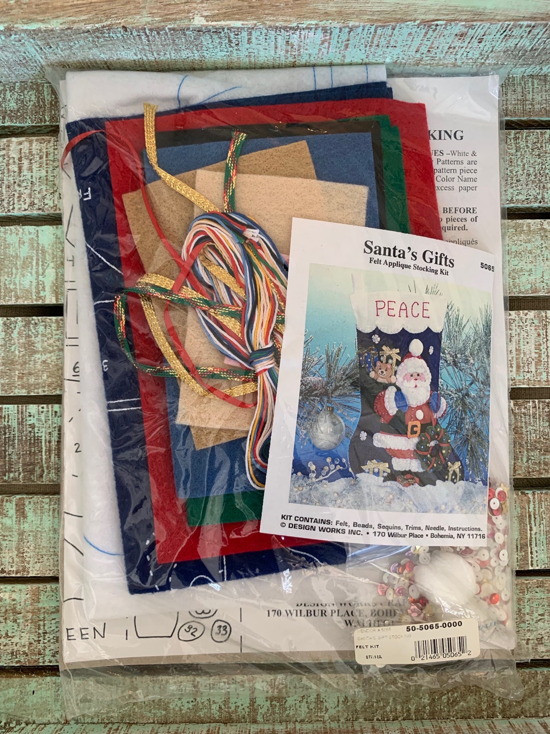 Design Works Felt Applique Stocking Kit Santa's Gifts #5065 Christmas ...