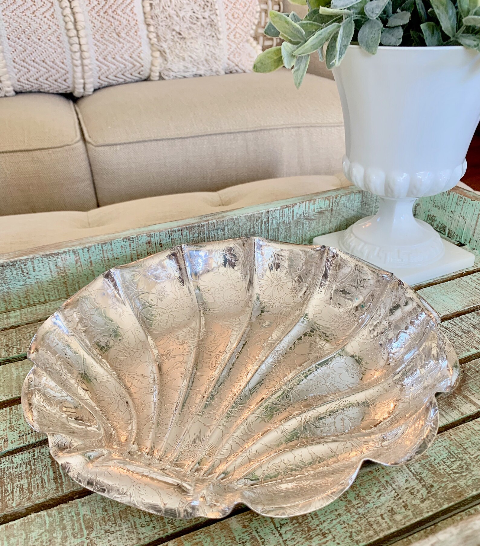 Weidlich Brothers Ltd Tapestry Pattern Shell Tray Ornate | Etsy