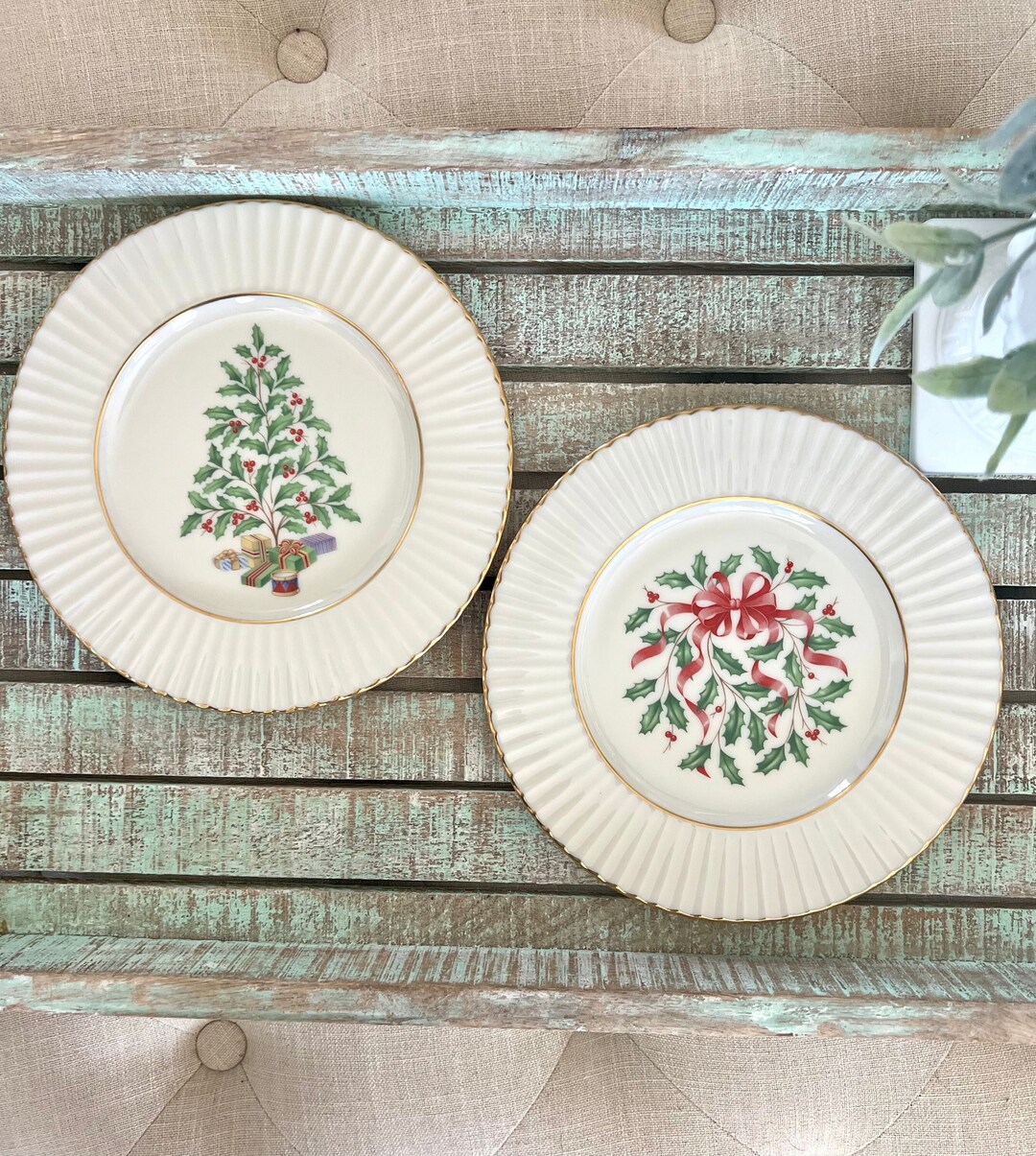 Set of 2 Lenox Holiday Temple Collection Gold Trim Red Ribbon Holly ...