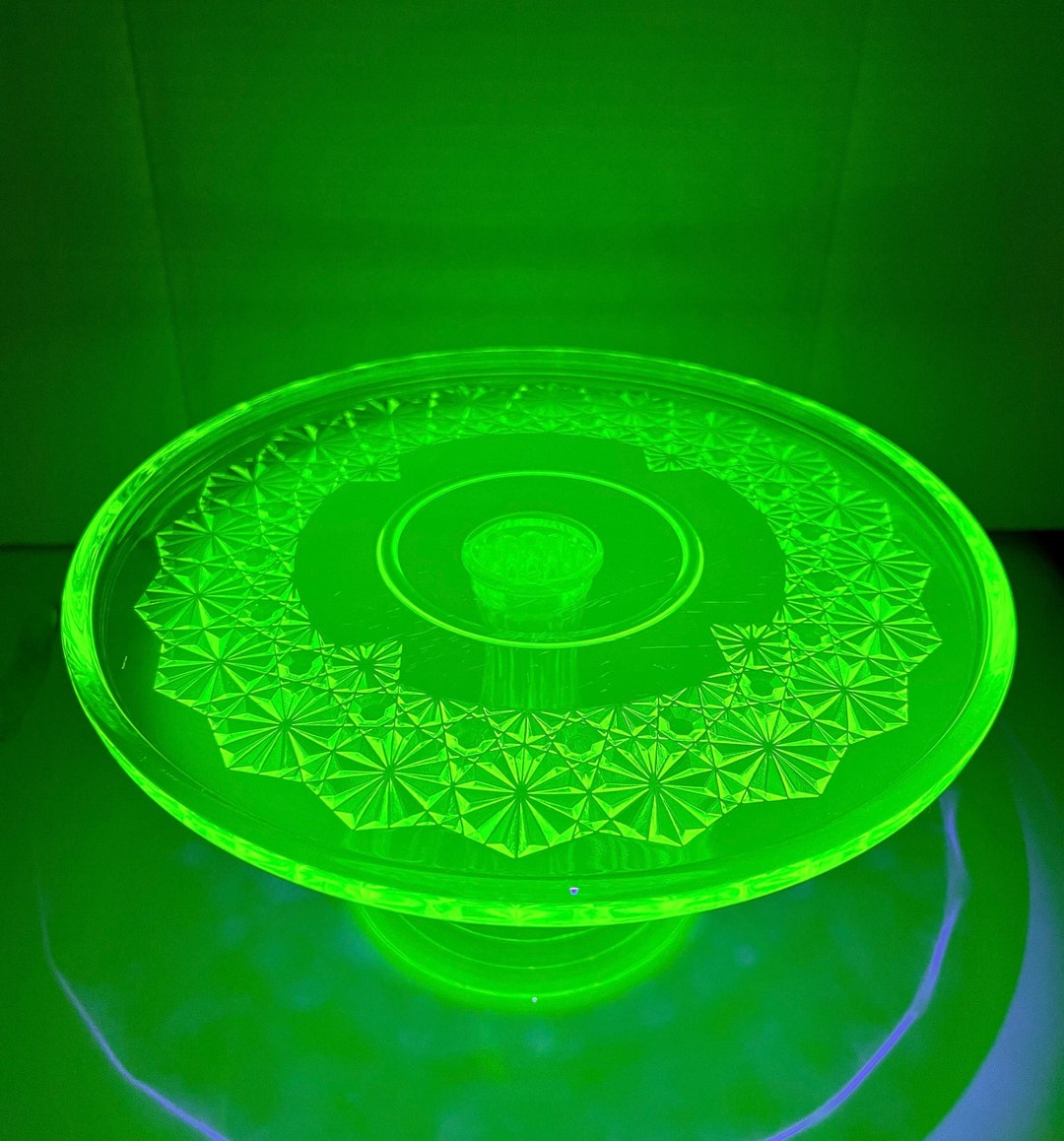 Mosser Daisy and Button Uranium Glass / Vaseline Glass Pedestal Cake ...