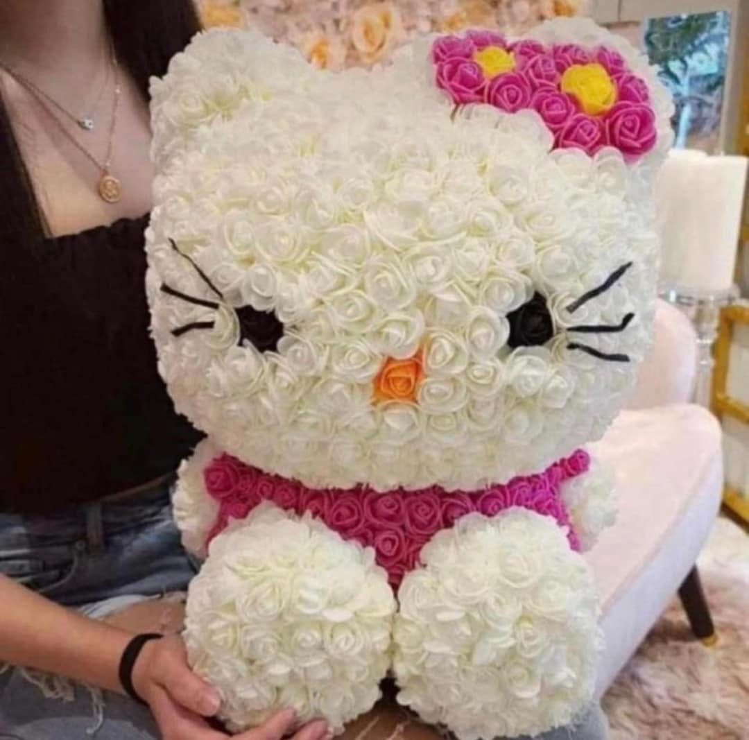 Hello Kitty Flowers Cute Graduation Gift Arrangement Girlfriend Gift ...
