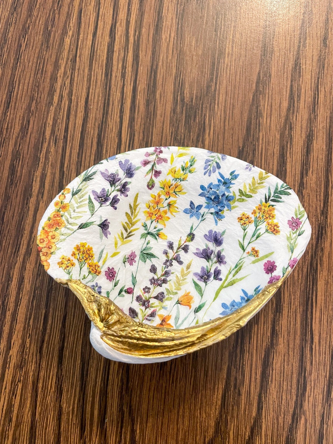 White Floral - Decorative Clam Shell - Etsy