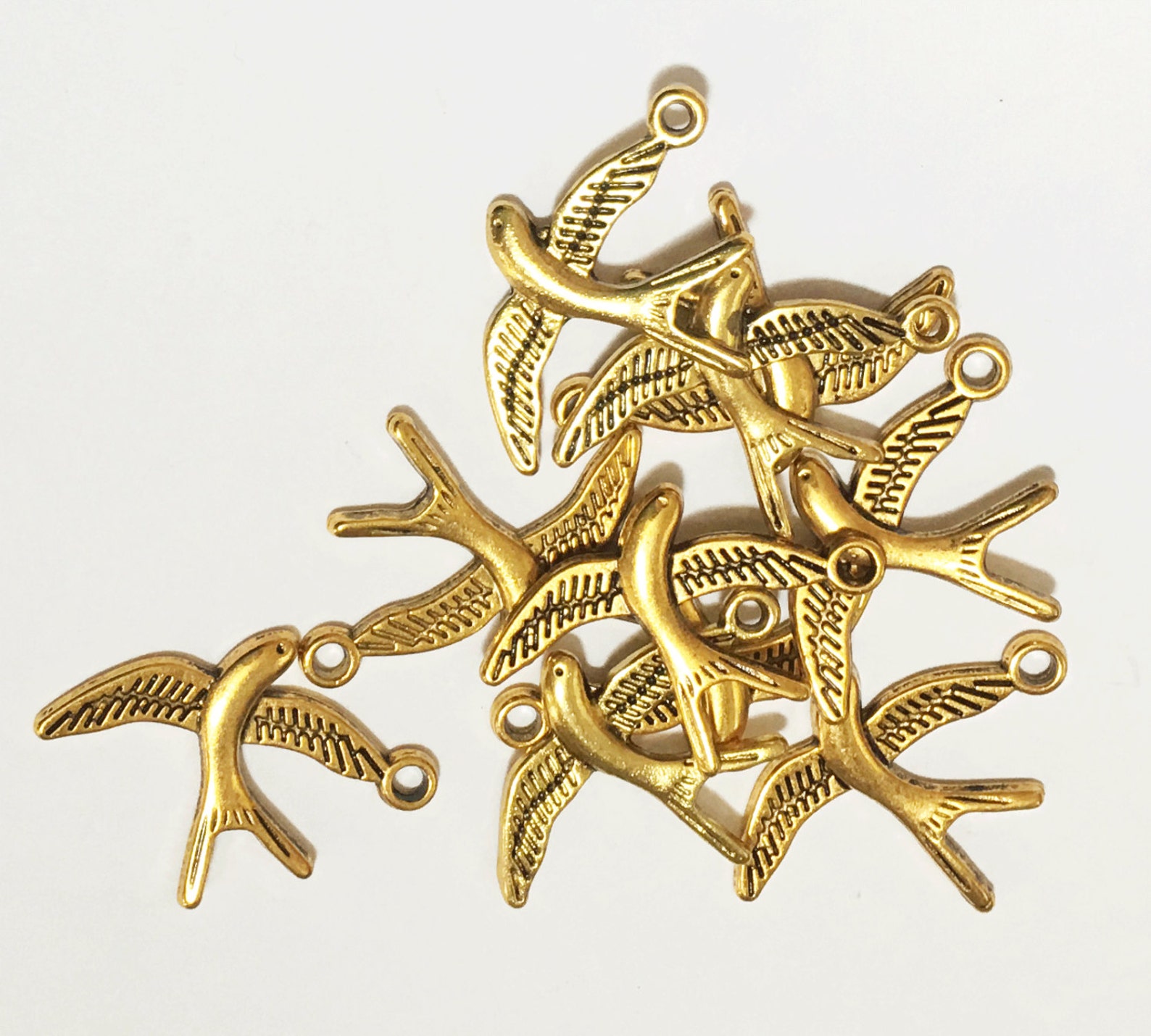 Bulk 50 Pcs Antiqued Gold Sparrow Bird Drops 28x20mm | Etsy