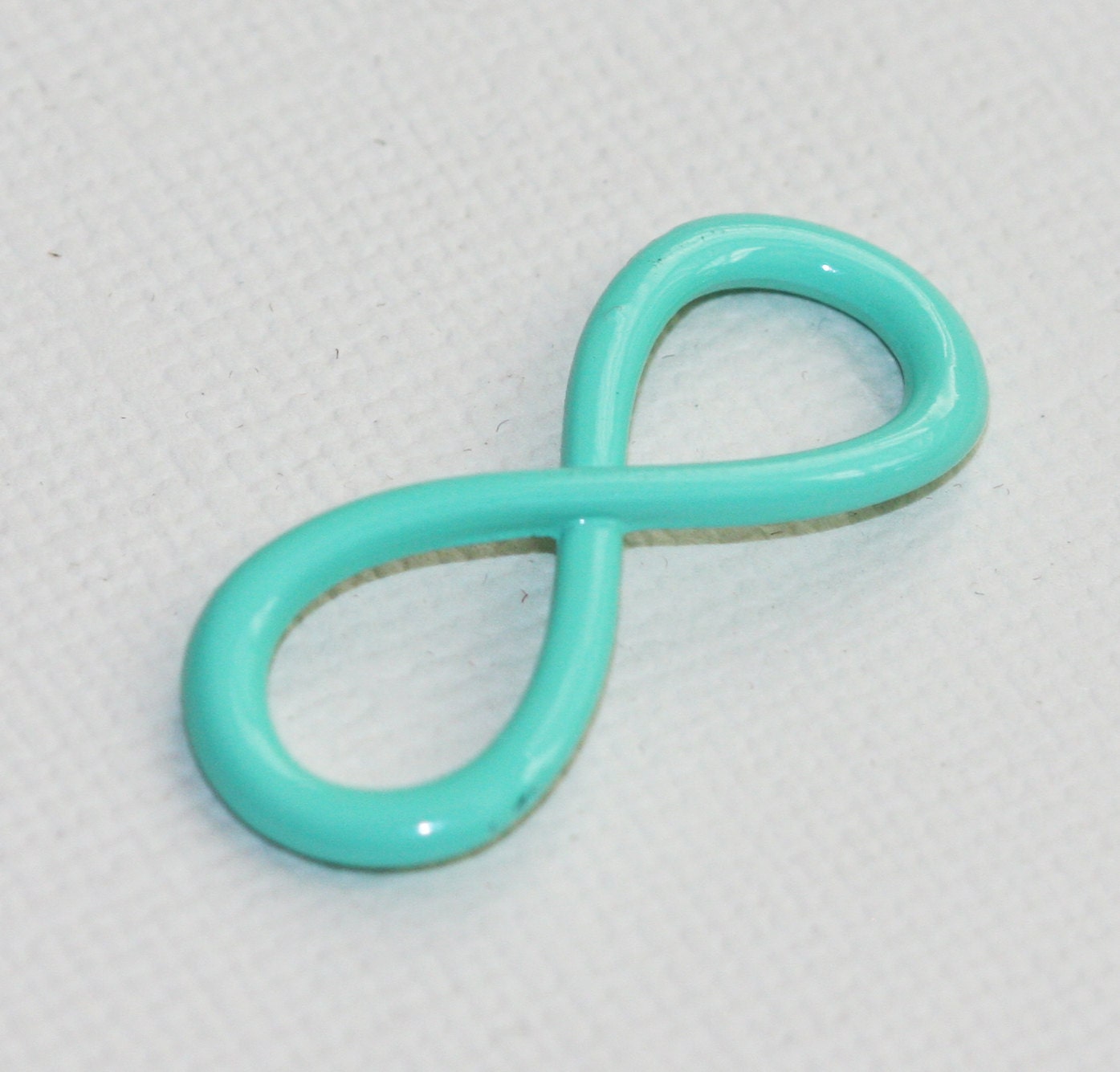 6 Spray Painted Infinity Connector Links 13x31mm Pale Green - Etsy