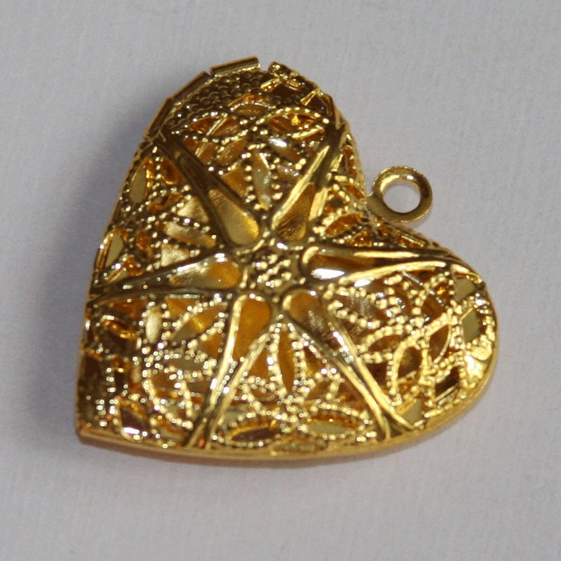 Filigree Locket - Etsy