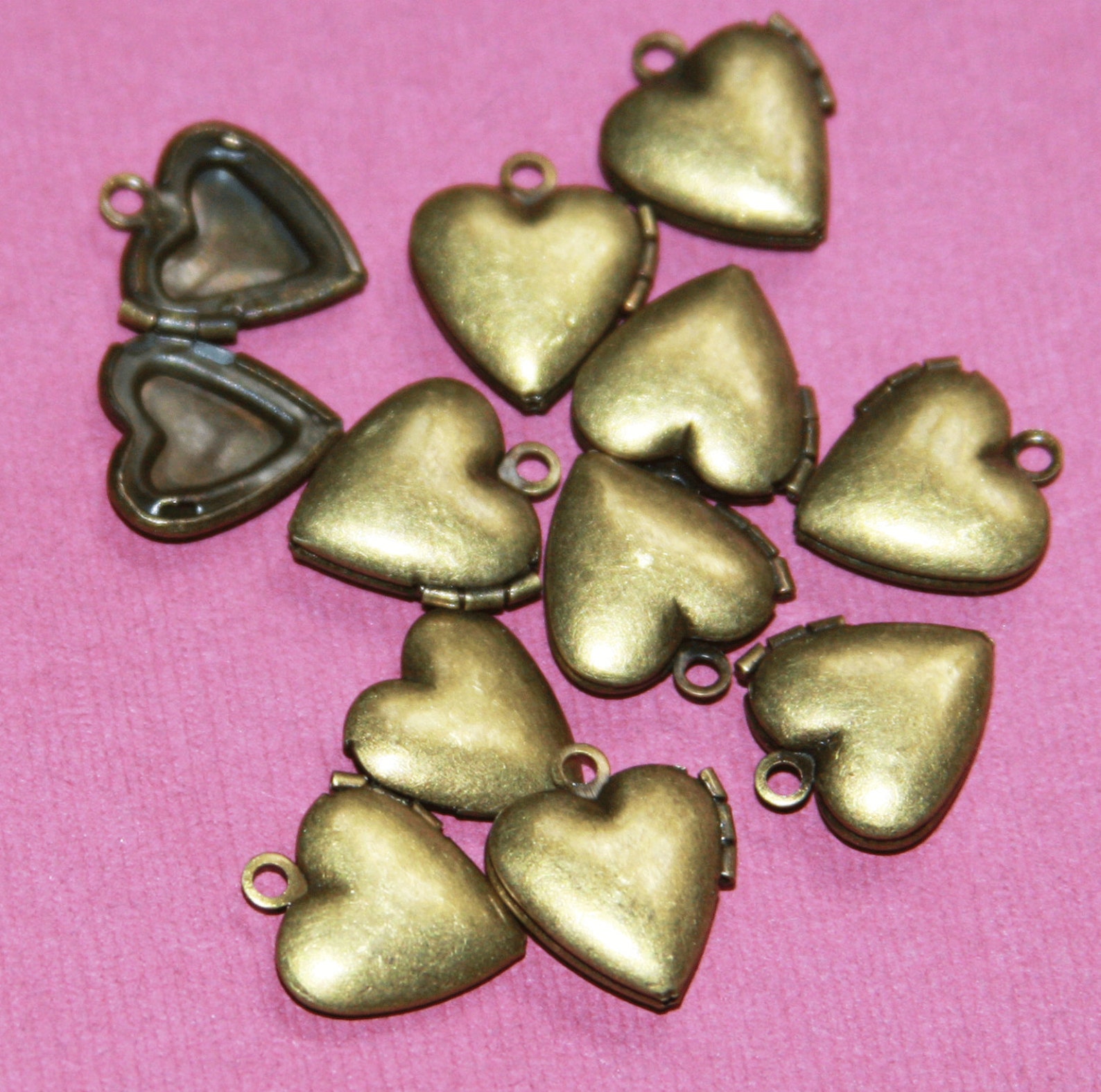 10 Antique Brass Smooth Heart Locket Pendant 13x15mm, Puff Heart Locket ...