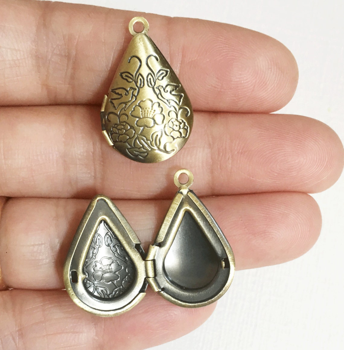 10 Pcs of Antique Brass Teardrop Locket Pendant 15x24mm - Etsy