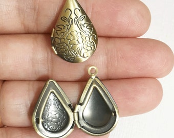 Round Filigree Locket Geometric Pendant Vintag Style - Etsy