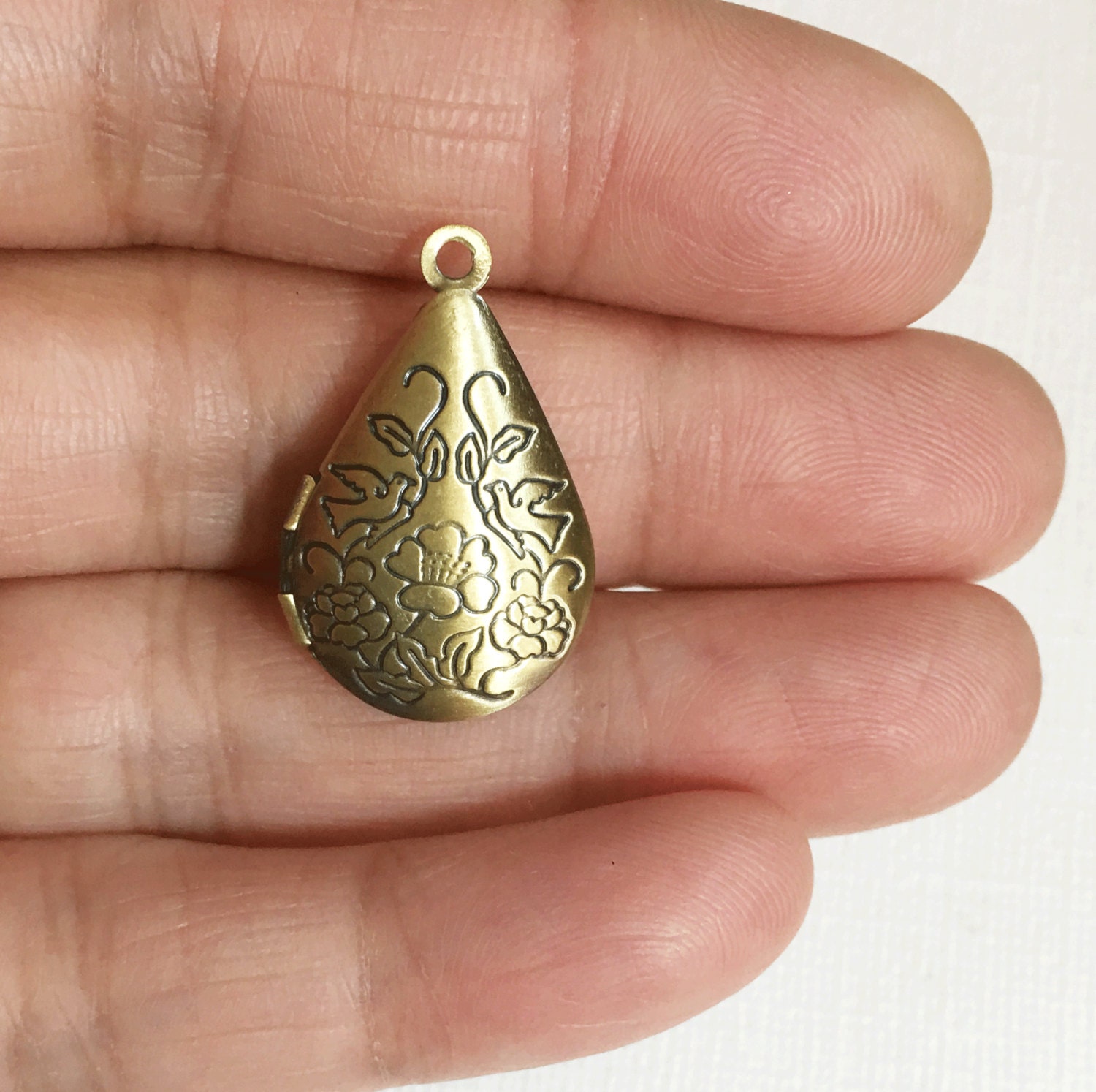 10 Pcs of Antique Brass Teardrop Locket Pendant 15x24mm - Etsy